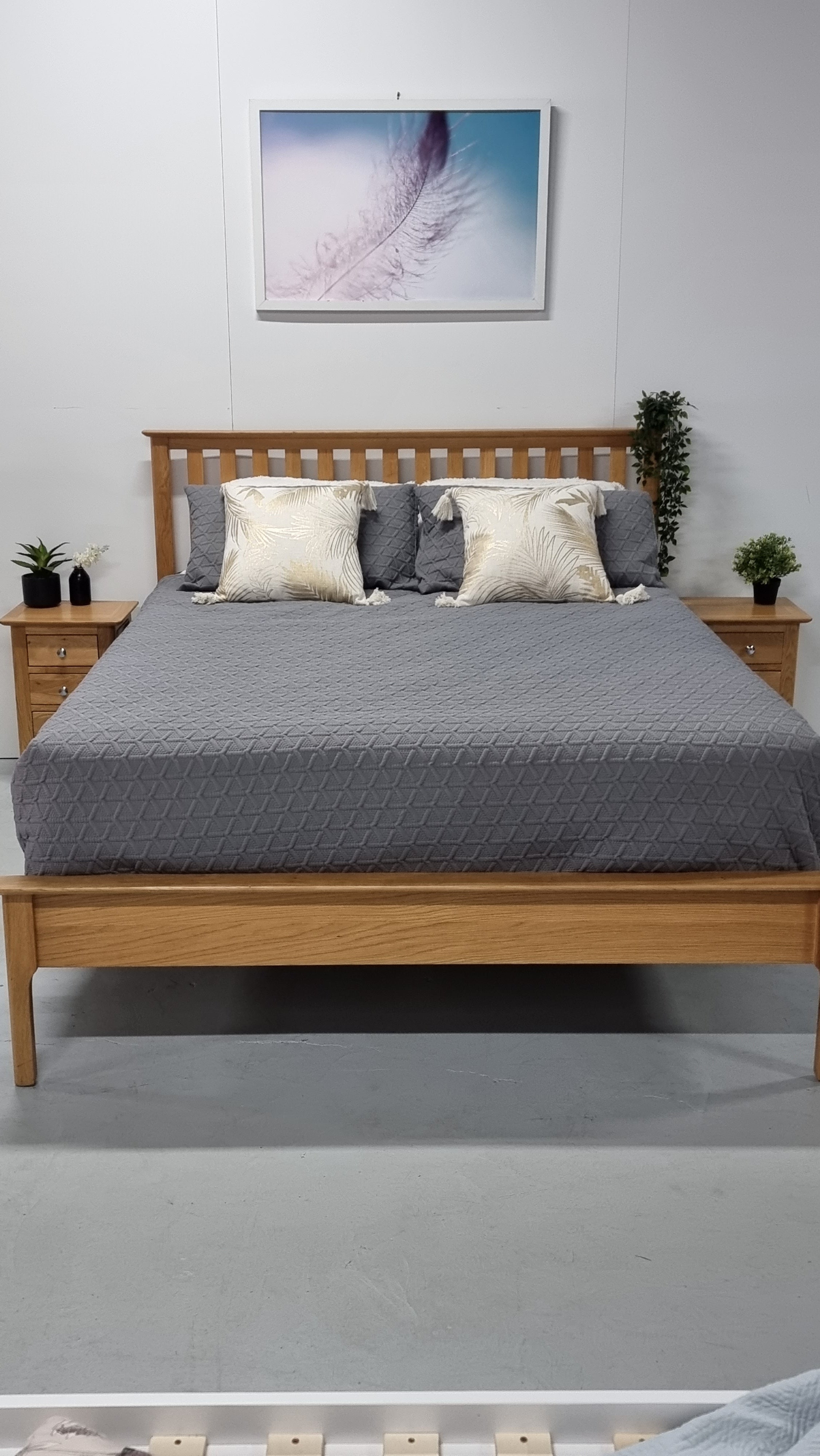 Glendale Lounge – Stylish, Comfortable & Built to Last